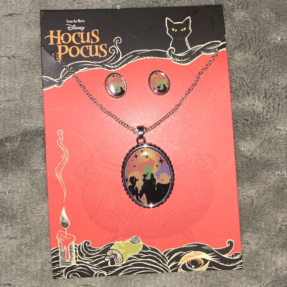 Disney | Jewelry | Disney Hocus Pocus Halloween Earrings And Necklace ...